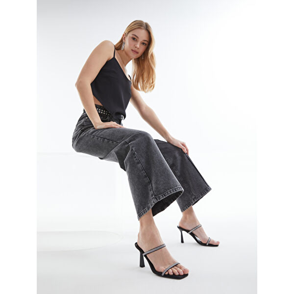 Taş Detaylı Çift Bantlı Kadın Topuklu Terlik