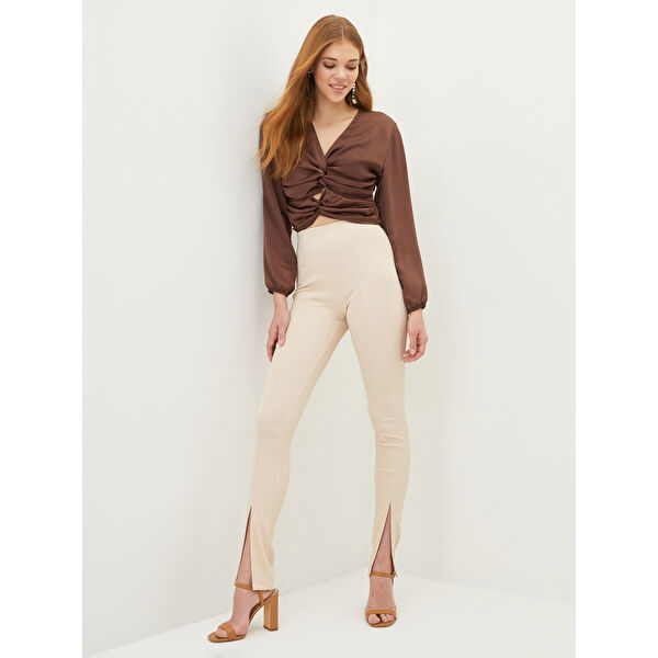 QUZU Standart Fit Düz Paçası Yırtmaçlı Kadın Pantolon QUZU Standart Fit Düz Paçası Yırtmaçlı Kadın Pantolon