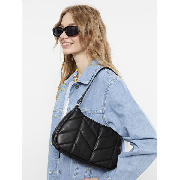 Deri Görünümlü Kapitoneli Kadın Baget Çanta