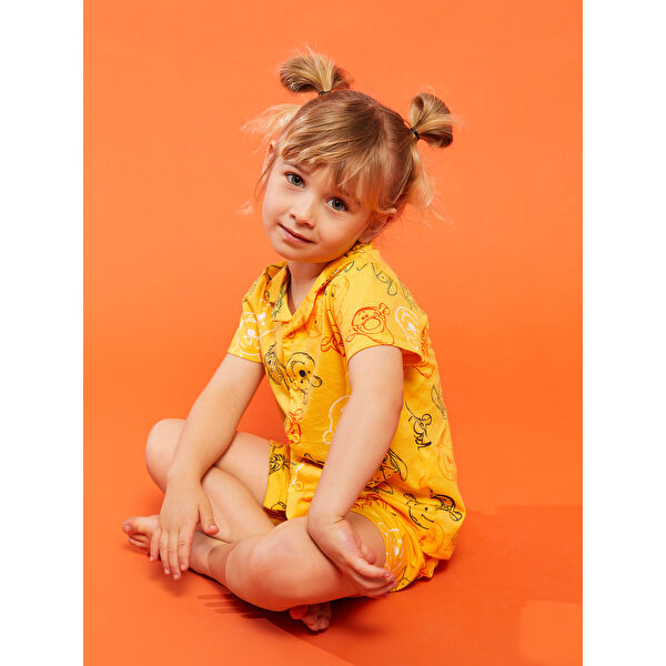Polo Yaka Kısa Kollu Winnie the Pooh Baskılı Pamuklu Kız Bebek Pijama Takımı 2'li