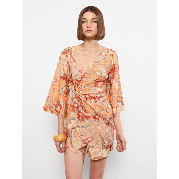 LCW CASUAL Kruvaze Yaka Desenli Kadın Tulum LCW CASUAL Kruvaze Yaka Desenli Kadın Tulum