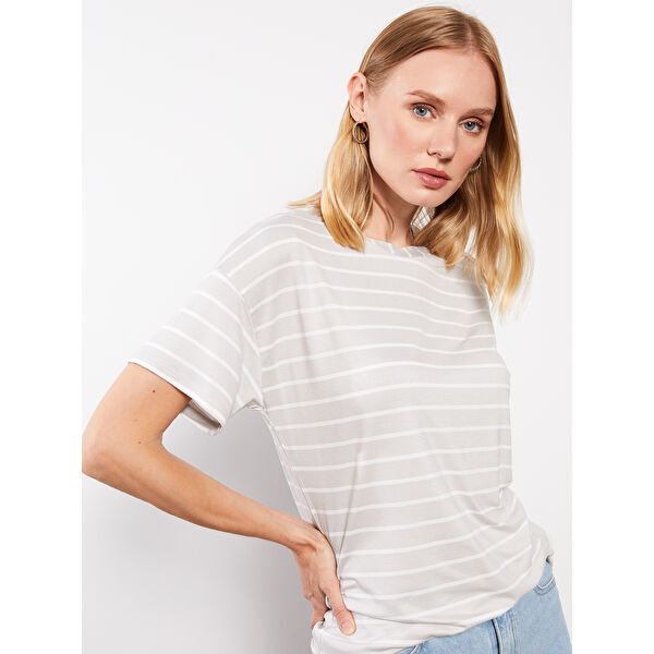Bisiklet Yaka Çizgili Kısa Kollu Kadın Tişört