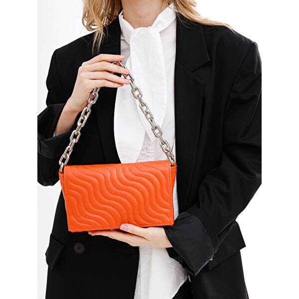 Zincir Askılı Kadın Omuz Çantası