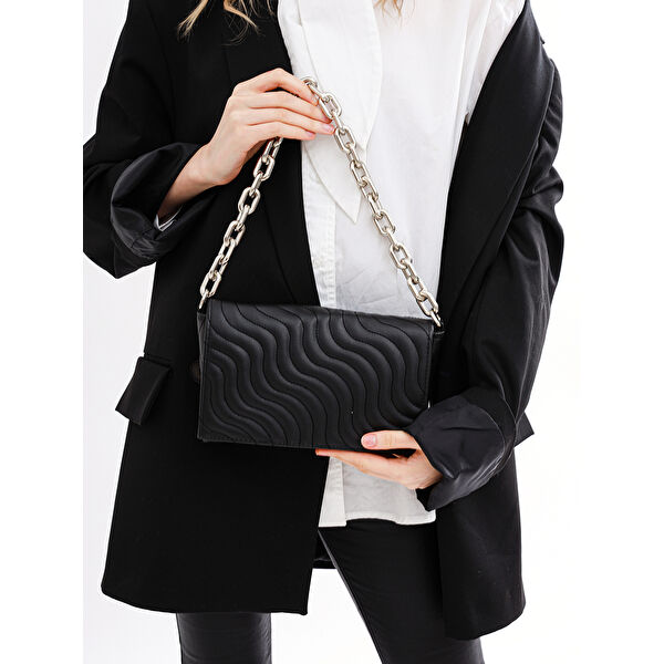 Zincir Askılı Kadın Mini Çapraz Çanta Zincir Askılı Kadın Mini Çapraz Çanta