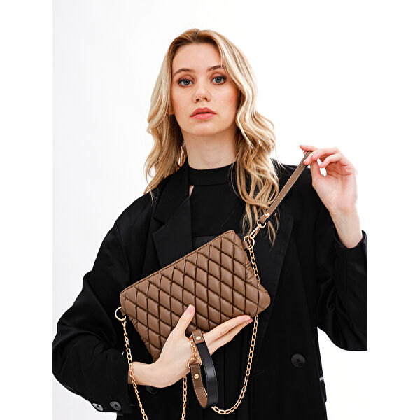 Madamra Puf Nakışlı Zincir Askılı Kadın Portföy Çanta