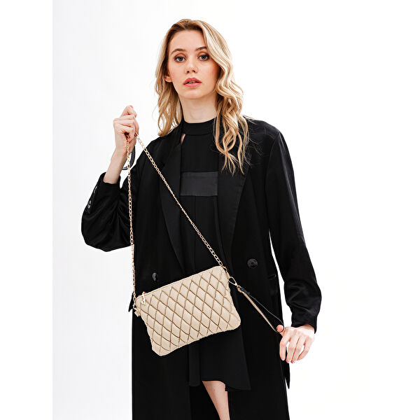 Madamra Puf Nakışlı Zincir Askılı Kadın Portföy Çanta