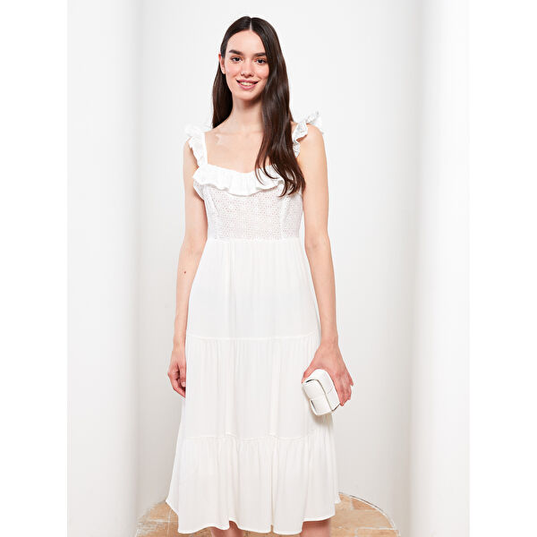 LCW CASUAL Kalp Yaka Nakışlı Askılı Krinkle Kadın Elbise