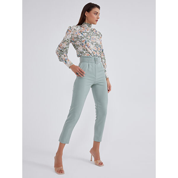 Sateen Beli Kemerli Havuç Kalıp Düz Kadın Pantolon