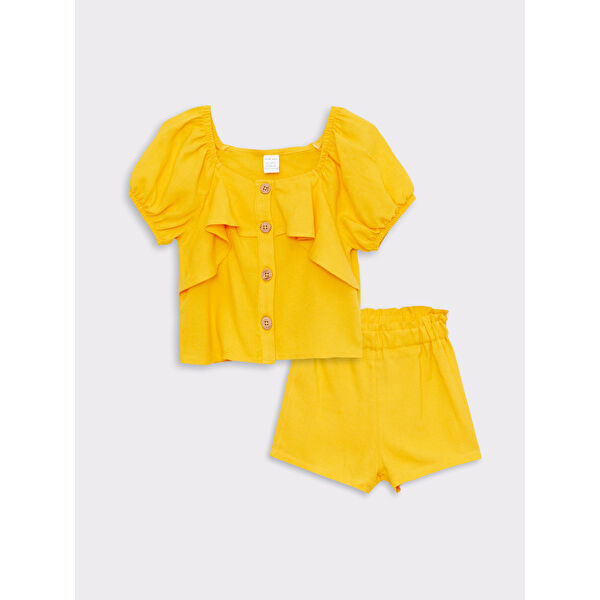 Kare Yaka Kısa Kollu Kız Bebek Bluz ve Şort 2'li Takım Kare Yaka Kısa Kollu Kız Bebek Bluz ve Şort 2'li Takım