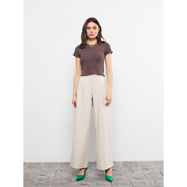 Busem Bisiklet Yaka Düz Kısa Kollu Crop Kadın Bluz