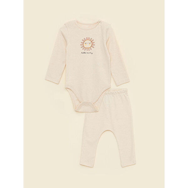 Bisiklet Yaka Uzun Kollu Baskılı Organik Pamuklu Kız Bebek Çıtçıtlı Body ve Pantolon 2'li Takım Bisiklet Yaka Uzun Kollu Baskılı Organik Pamuklu Kız Bebek Çıtçıtlı Body ve Pantolon 2'li Takım