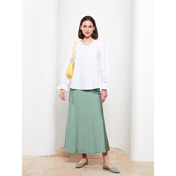 Rahat Kalıp Düz Saten Kadın Etek Rahat Kalıp Düz Saten Kadın Etek