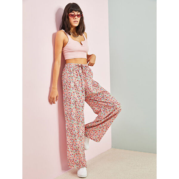 Shade Beli Kuşaklı Çiçekli Geniş Paça Viskon Kadın Pantolon Shade Beli Kuşaklı Çiçekli Geniş Paça Viskon Kadın Pantolon