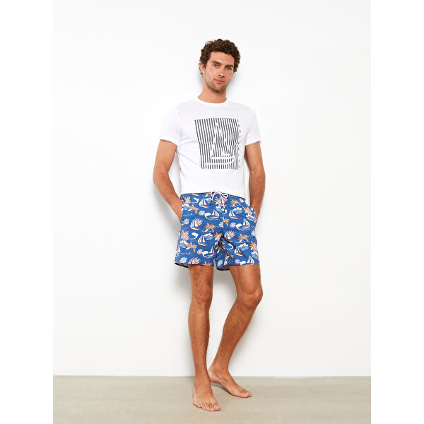 Kısa Boy Desenli Erkek Deniz Şortu Kısa Boy Desenli Erkek Deniz Şortu