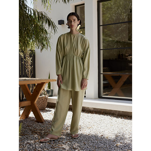 Kevser Sarıoğlu x LCW Modest Beli Lastikli Rahat Kalıp Düz Kadın Pantolon