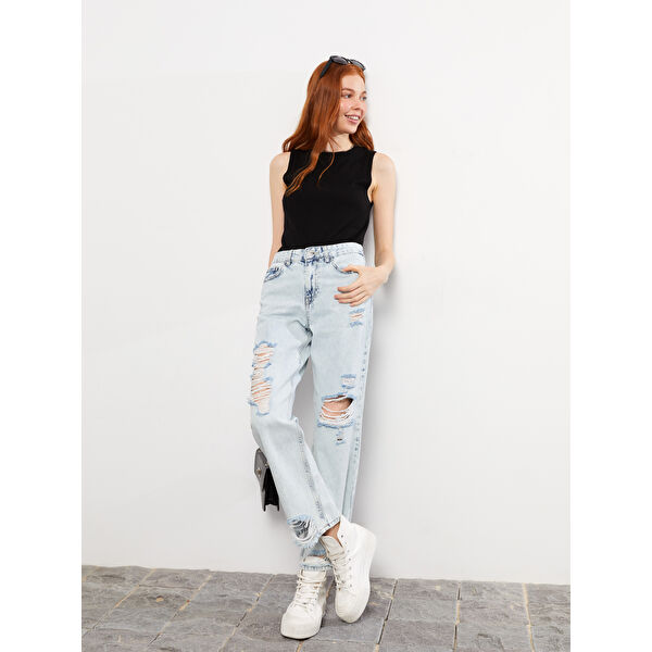 Yüksek Bel Straight Fit Yırtık Detaylı Kadın Jean Pantolon Yüksek Bel Straight Fit Yırtık Detaylı Kadın Jean Pantolon