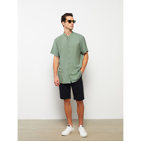 Regular Fit Hakim Yaka Kısa Kollu Erkek Gömlek Regular Fit Hakim Yaka Kısa Kollu Erkek Gömlek