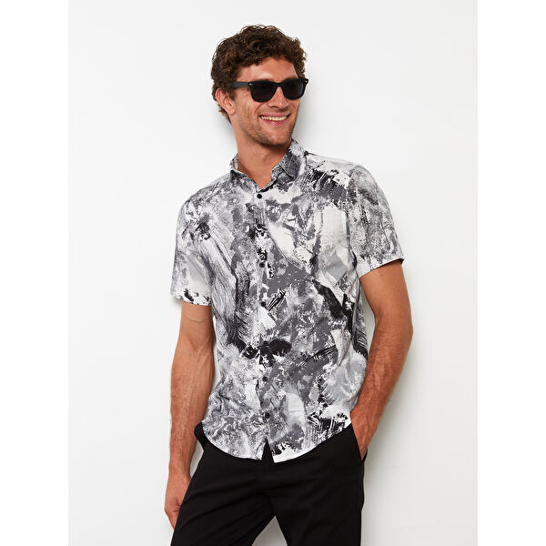 Regular Fit Kısa Kollu Desenli Poplin Erkek Gömlek Regular Fit Kısa Kollu Desenli Poplin Erkek Gömlek