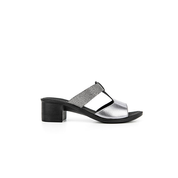 Muya Çift Bantlı Topuklu Kadın Terlik