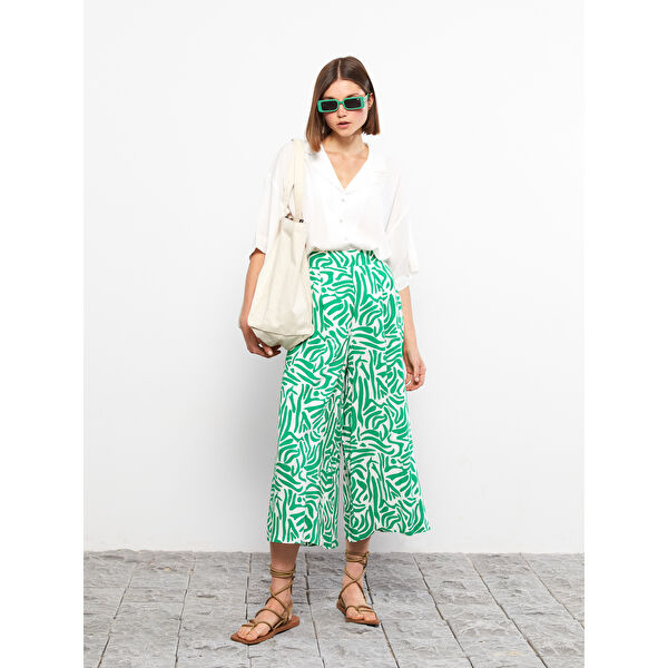 Beli Lastikli Rahat Kalıp Desenli Viskon Kadın Capri Beli Lastikli Rahat Kalıp Desenli Viskon Kadın Capri