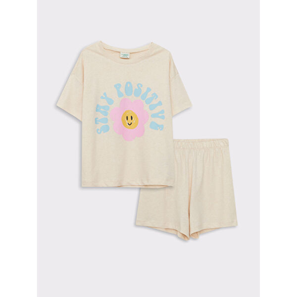 Bisiklet Yaka Baskılı Kısa Kollu Kız Çocuk Şortlu Pijama Takımı Bisiklet Yaka Baskılı Kısa Kollu Kız Çocuk Şortlu Pijama Takımı