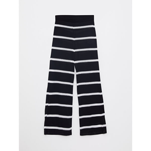 LCW CASUAL Beli Lastikli Çizgili Geniş Paça Kadın Eşofman Altı LCW CASUAL Beli Lastikli Çizgili Geniş Paça Kadın Eşofman Altı