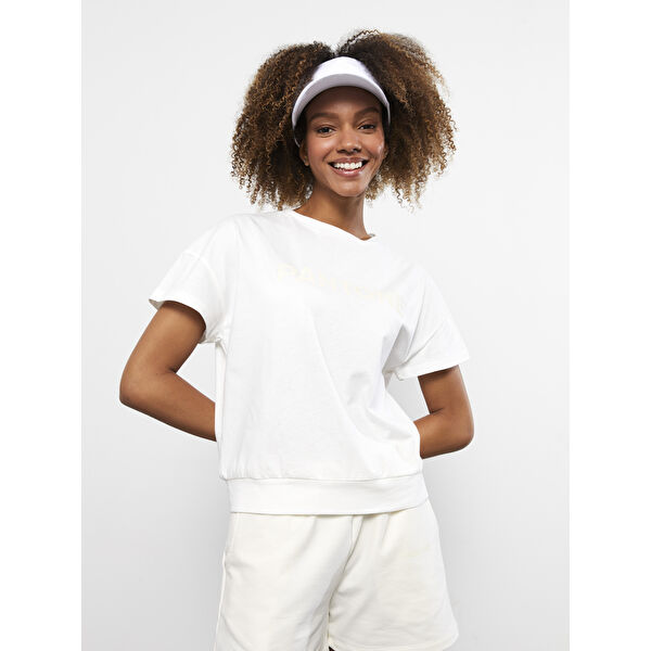 PANTONE Bisiklet Yaka Baskılı Kısa Kollu Pamuklu Kadın Tişört PANTONE Bisiklet Yaka Baskılı Kısa Kollu Pamuklu Kadın Tişört