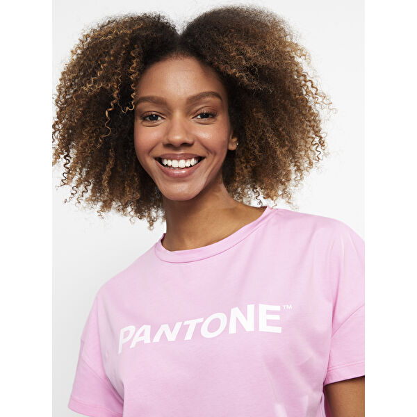 PANTONE Bisiklet Yaka Baskılı Kısa Kollu Pamuklu Kadın Tişört PANTONE Bisiklet Yaka Baskılı Kısa Kollu Pamuklu Kadın Tişört