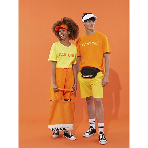 PANTONE Beli Lastikli Baskılı Unisex Şort PANTONE Beli Lastikli Baskılı Unisex Şort