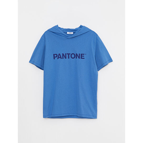PANTONE Kapüşonlu Kısa Kollu Baskılı Erkek Tişört PANTONE Kapüşonlu Kısa Kollu Baskılı Erkek Tişört