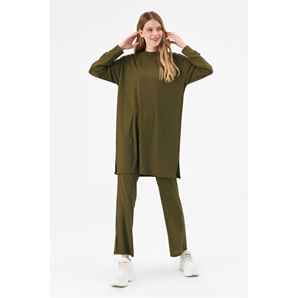 Muni Muni Bisiklet Yaka Düz Uzun Kollu Kadın Tunik Ve Pantolon Takımı Muni Muni Bisiklet Yaka Düz Uzun Kollu Kadın Tunik Ve Pantolon Takımı