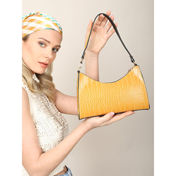 Madamra Baskılı Zincir Askılı Kadın Baget Çanta