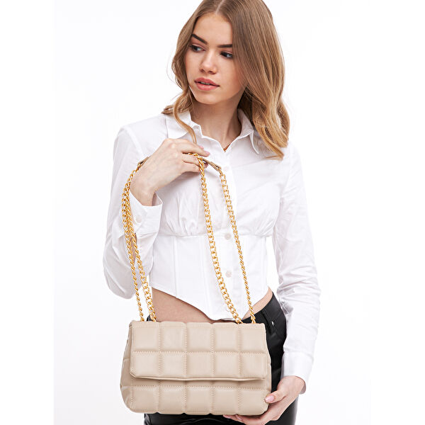 Madamra Kapitoneli Zincir Askılı Kadın Omuz Çantası