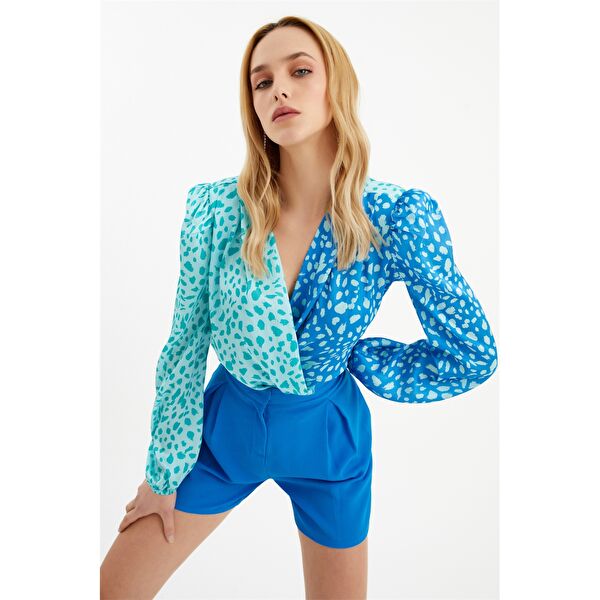 Sateen Kruvaze Yaka Desenli Uzun Kollu Kadın Bluz