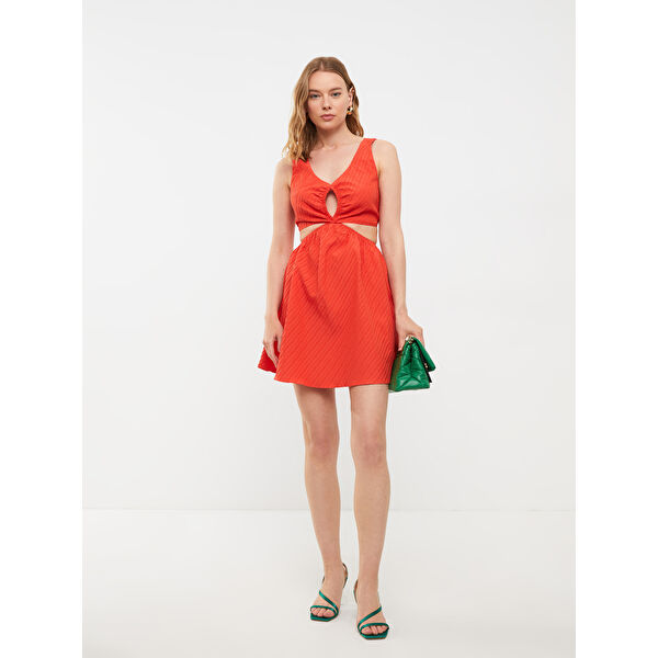 QUZU V Yaka Düz Kolsuz Kadın Elbise