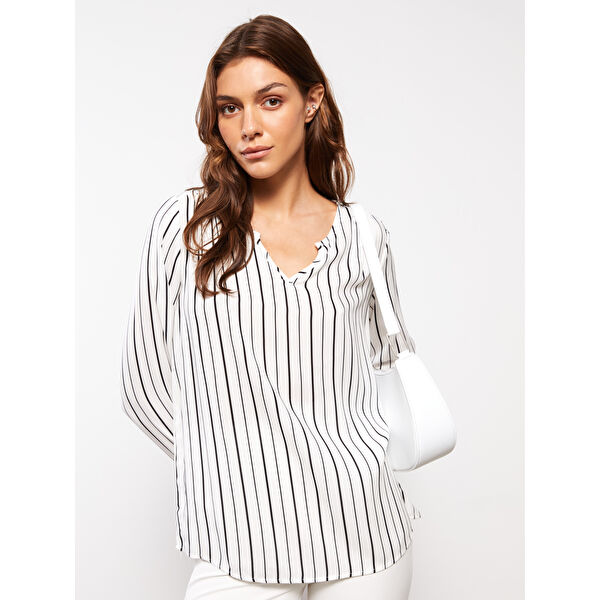 Kaçık Yaka Çizgili Uzun Kollu Viskon Kadın Bluz Kaçık Yaka Çizgili Uzun Kollu Viskon Kadın Bluz