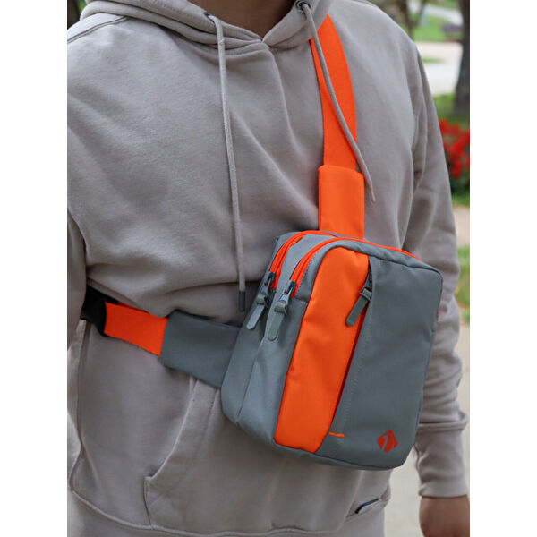 Delta Çok Cepli Kadın Göğüs Çantası