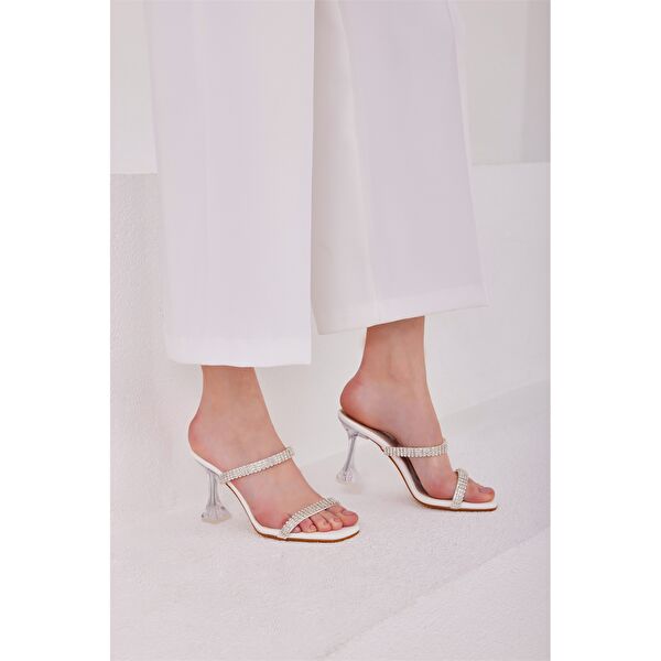 MADAMRA Çift Bantlı Taş Detaylı Kadın Topuklu Ayakkabı