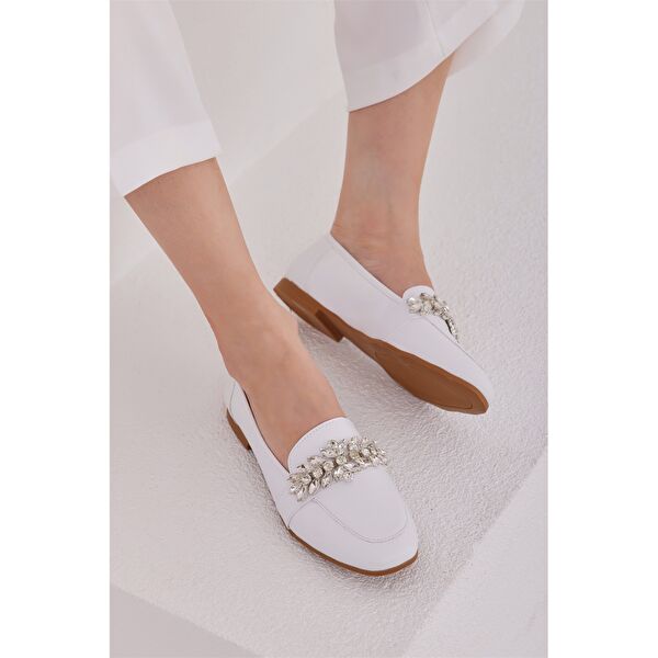 Taş Detaylı Kadın Klasik Ayakkabı