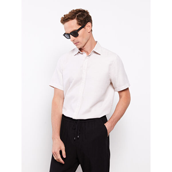 Regular Fit Kısa Kollu Armürlü Gömlek Regular Fit Kısa Kollu Armürlü Gömlek