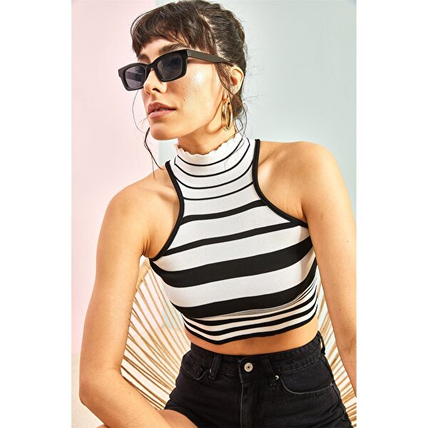 Shade Halter Yaka Çizgili Kolsuz Crop Kadın Bluz Shade Halter Yaka Çizgili Kolsuz Crop Kadın Bluz