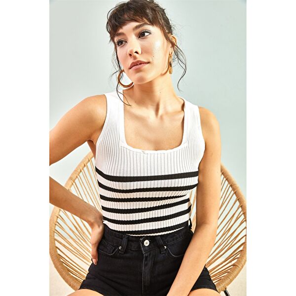 Shade Kare Yaka Çizgili Askılı Kadın Triko Bluz Shade Kare Yaka Çizgili Askılı Kadın Triko Bluz