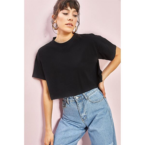 Shade Dik Yaka Düz Kısa Kollu Crop Pamuklu Kadın Tişört Shade Dik Yaka Düz Kısa Kollu Crop Pamuklu Kadın Tişört