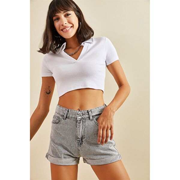 Shade Standart Fit Düz Cep Detaylı Kadın Jean Şort