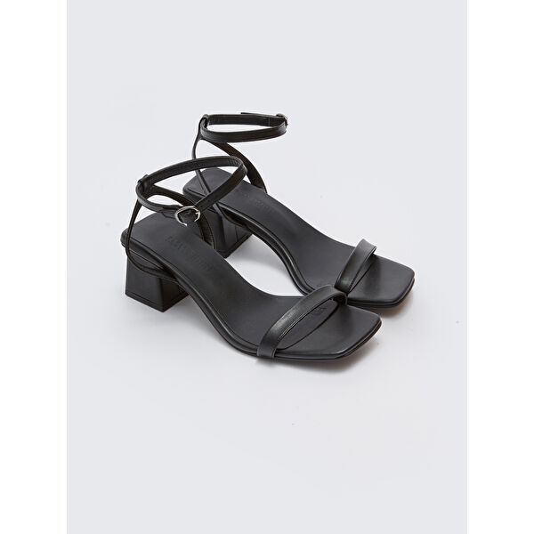Deri Görünümlü Bantlı Topuklu Kadın Sandalet Deri Görünümlü Bantlı Topuklu Kadın Sandalet