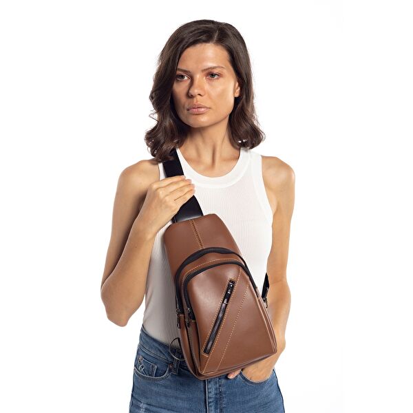 MADAMRA Deri Görünümlü Kadın Çapraz Çanta