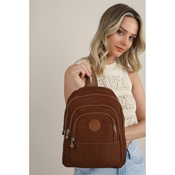 MADAMRA Krinkıl Kumaş Çok Bölmeli Kadın Sırt Çantası MADAMRA Krinkıl Kumaş Çok Bölmeli Kadın Sırt Çantası