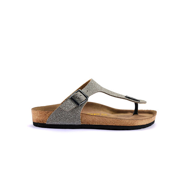 Toka Detaylı Parmak Arası Kadın Terlik