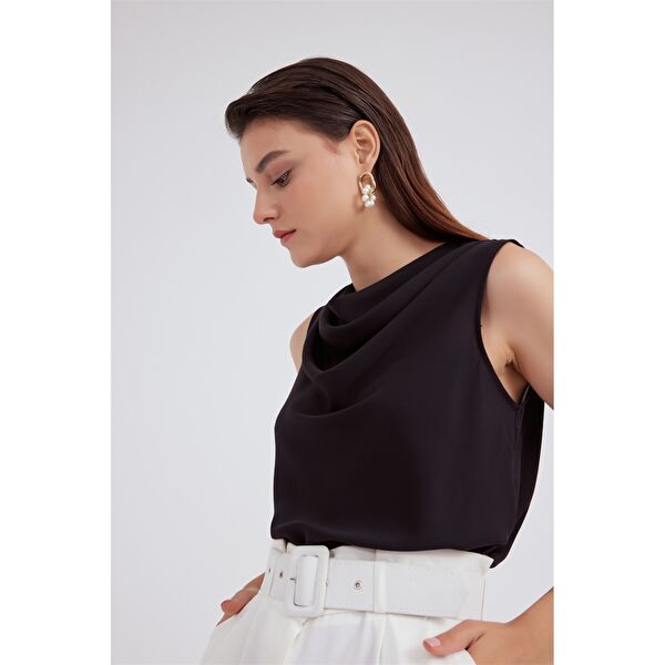 Bisiklet Yaka Düz Kolsuz Kadın Bluz