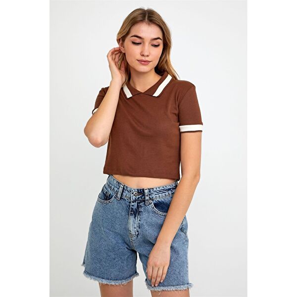 Polo Yaka Düz Kısa Kollu Crop Pamuklu Kadın Tişört Polo Yaka Düz Kısa Kollu Crop Pamuklu Kadın Tişört
